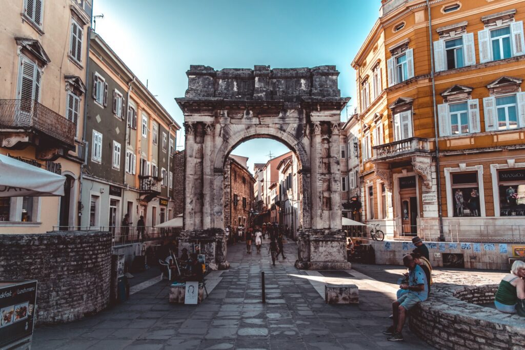 Pulj / Pula - Slovenske železnice – Potniški promet